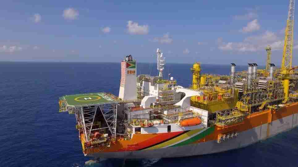ExxonMobil Atinge Pico de Produção na 1ª FPSO em Guiana - PETROANGOLA